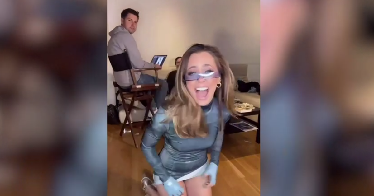 Slip-Blitzer von Vanessa Mai in Tanzvideo