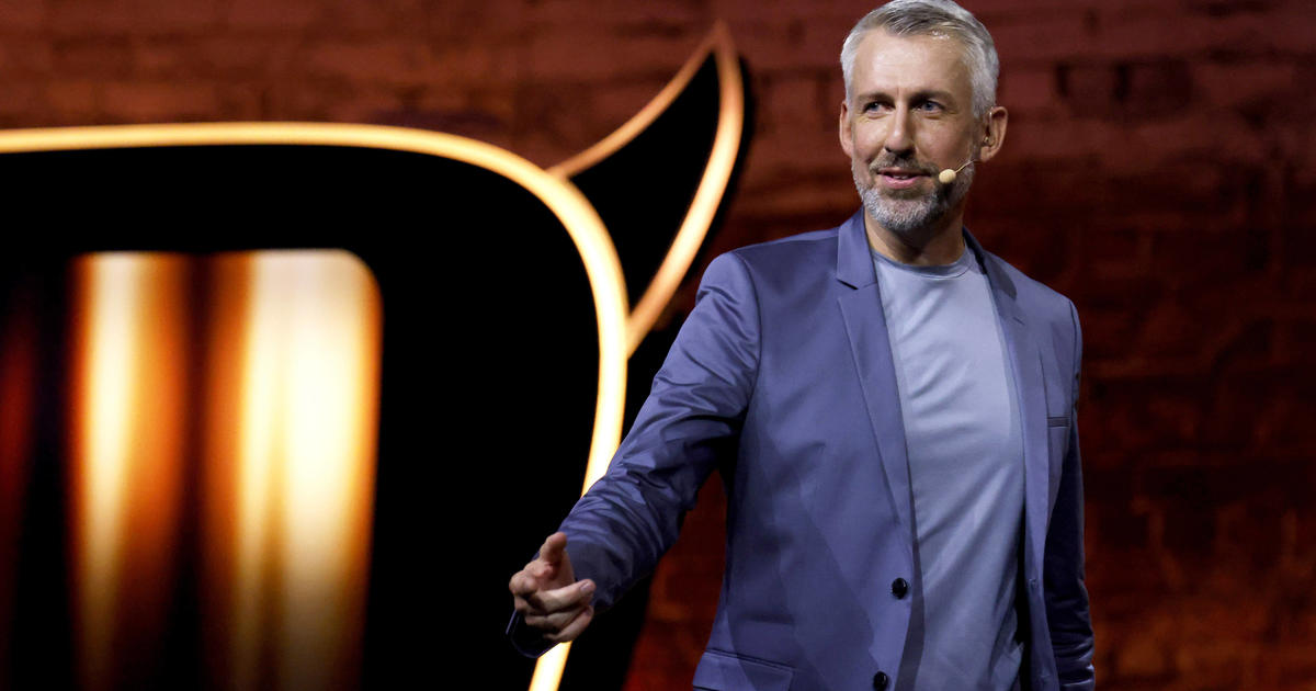 Sebastian Pufpaff teilt in TV-Show fies gegen Katja Burkard aus